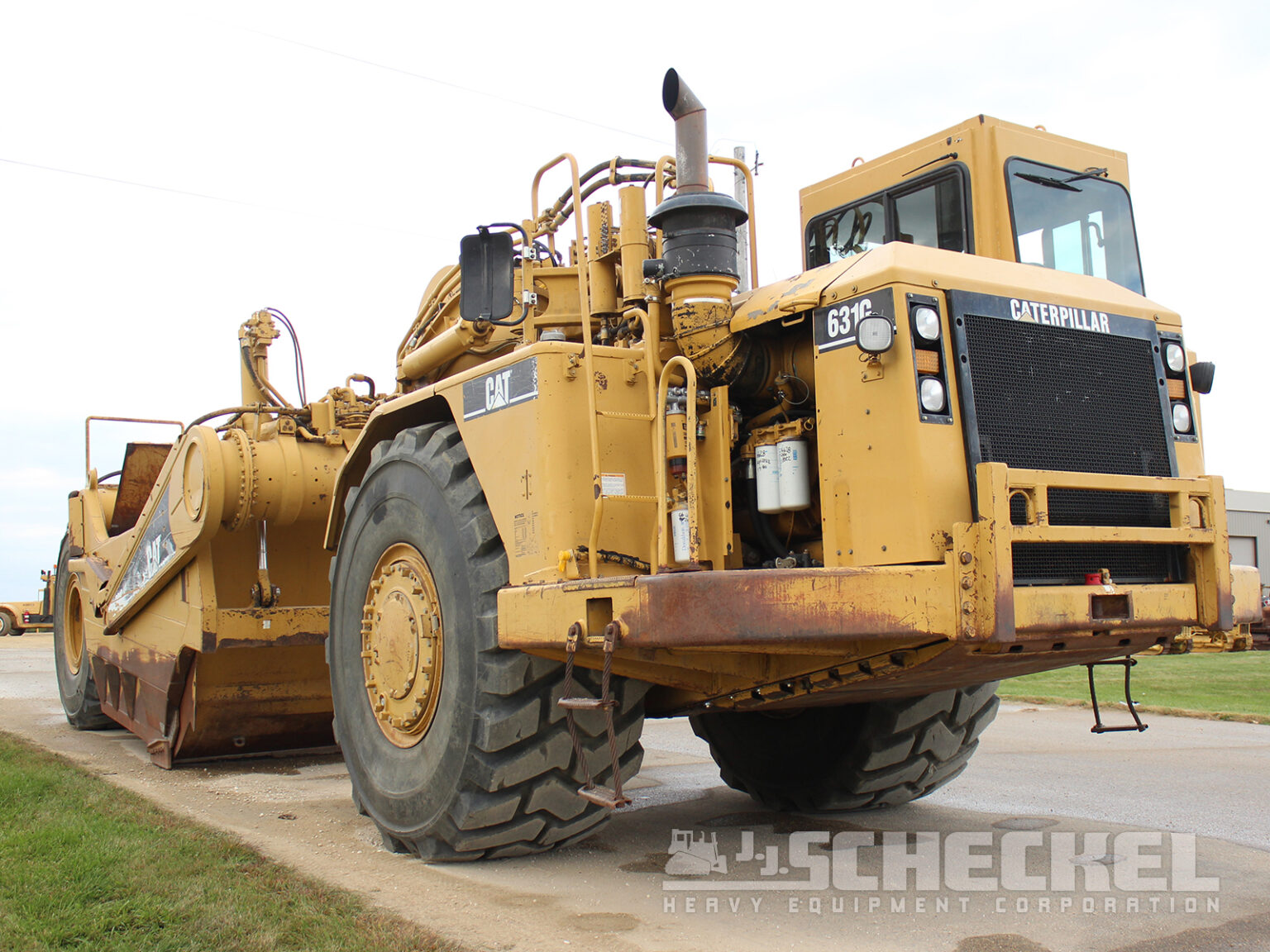 2004 Cat 631G, Motor Scraper, A03127 - J.J. Scheckel
