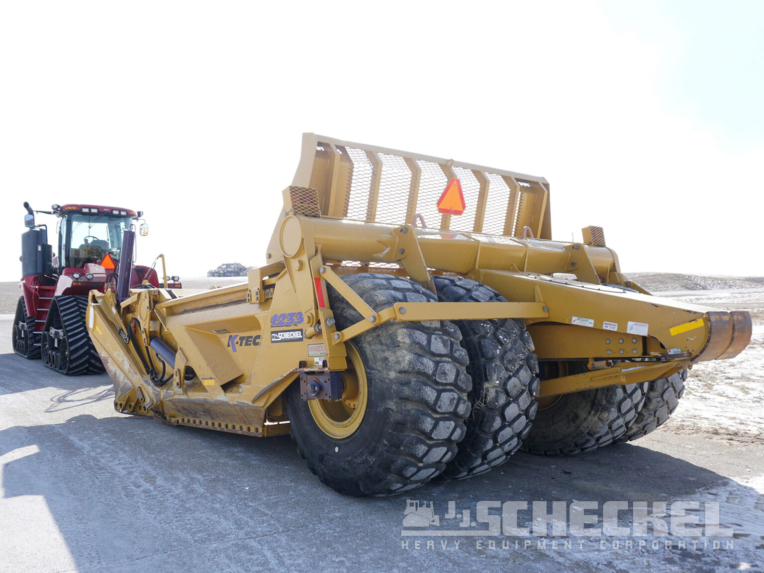 2014 Case IH Steiger 580 QUADTRAC & 2014 K-Tec 1233 Scraper Package ...