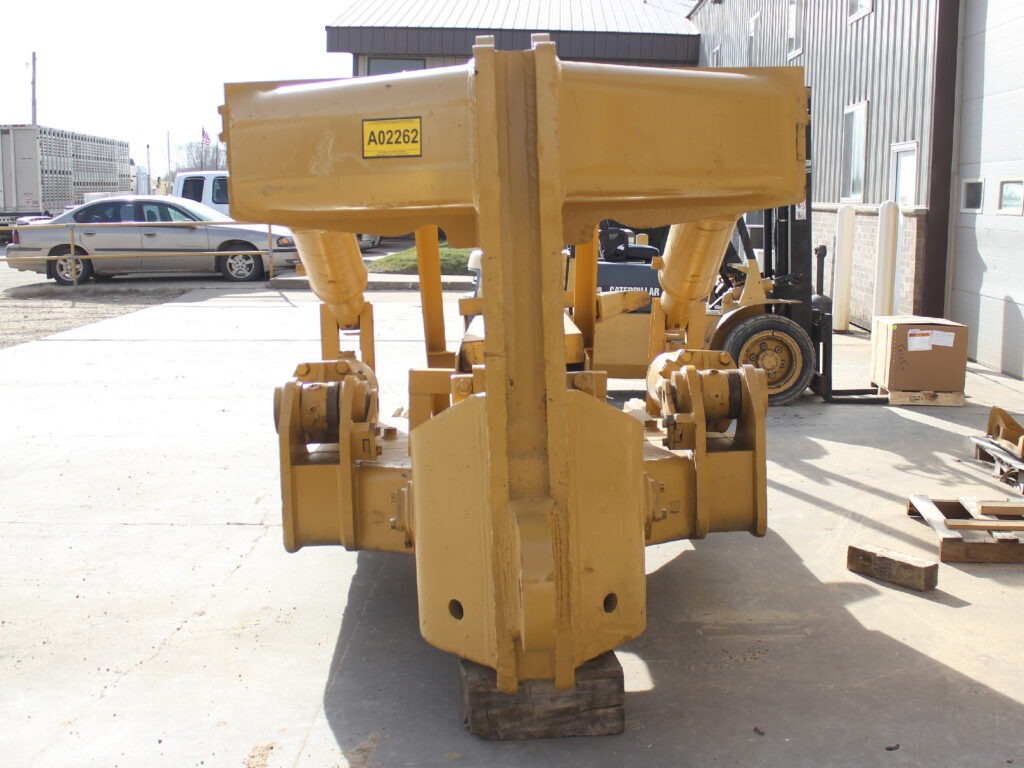 A02262 ~ Cat D10T Single Shank Ripper - J.J. Scheckel