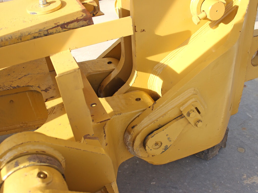 A02262 ~ Cat D10T Single Shank Ripper - J.J. Scheckel