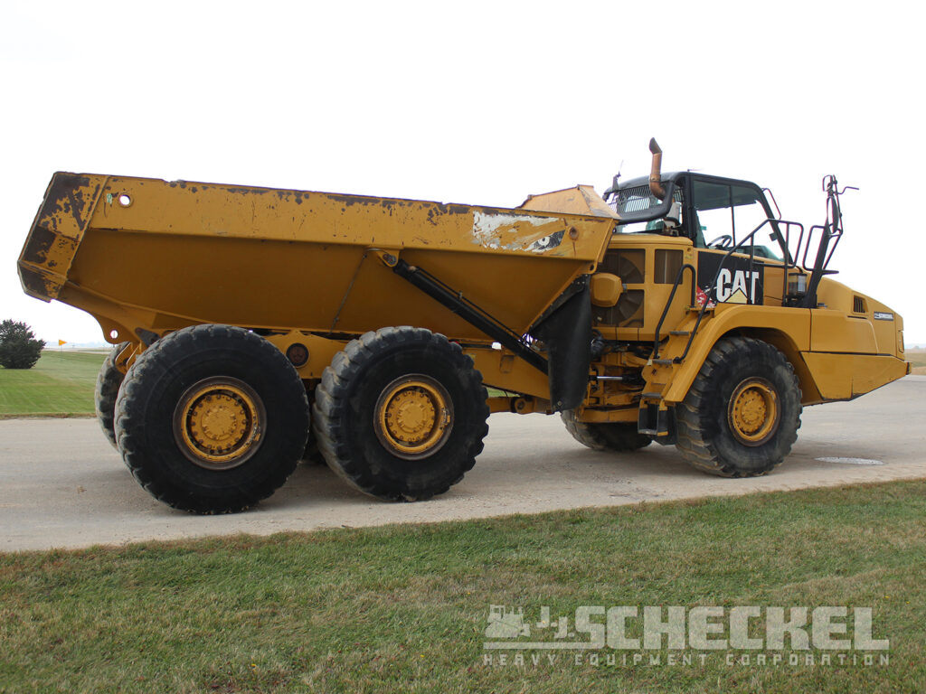 2016 Cat 725C, Haul Truck, A03035 - J.J. Scheckel