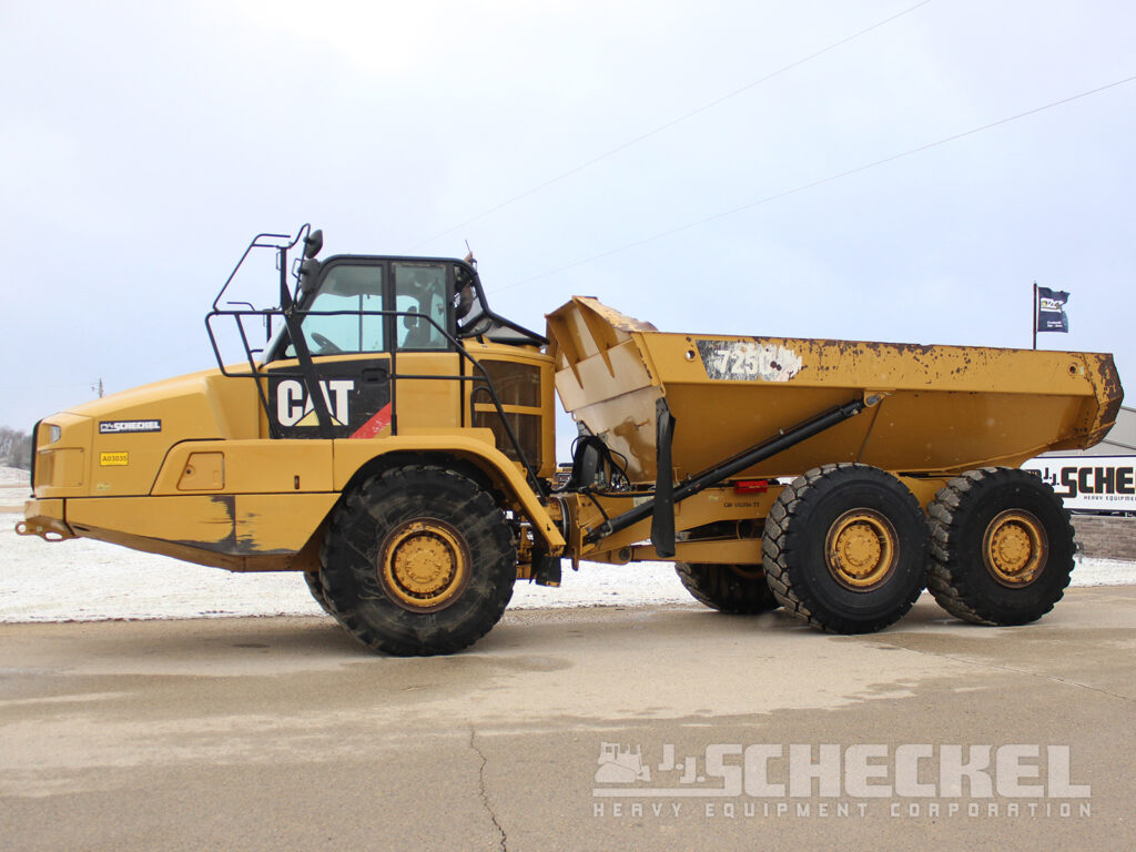 2016 Cat 725C, Haul Truck, A03035 - J.J. Scheckel
