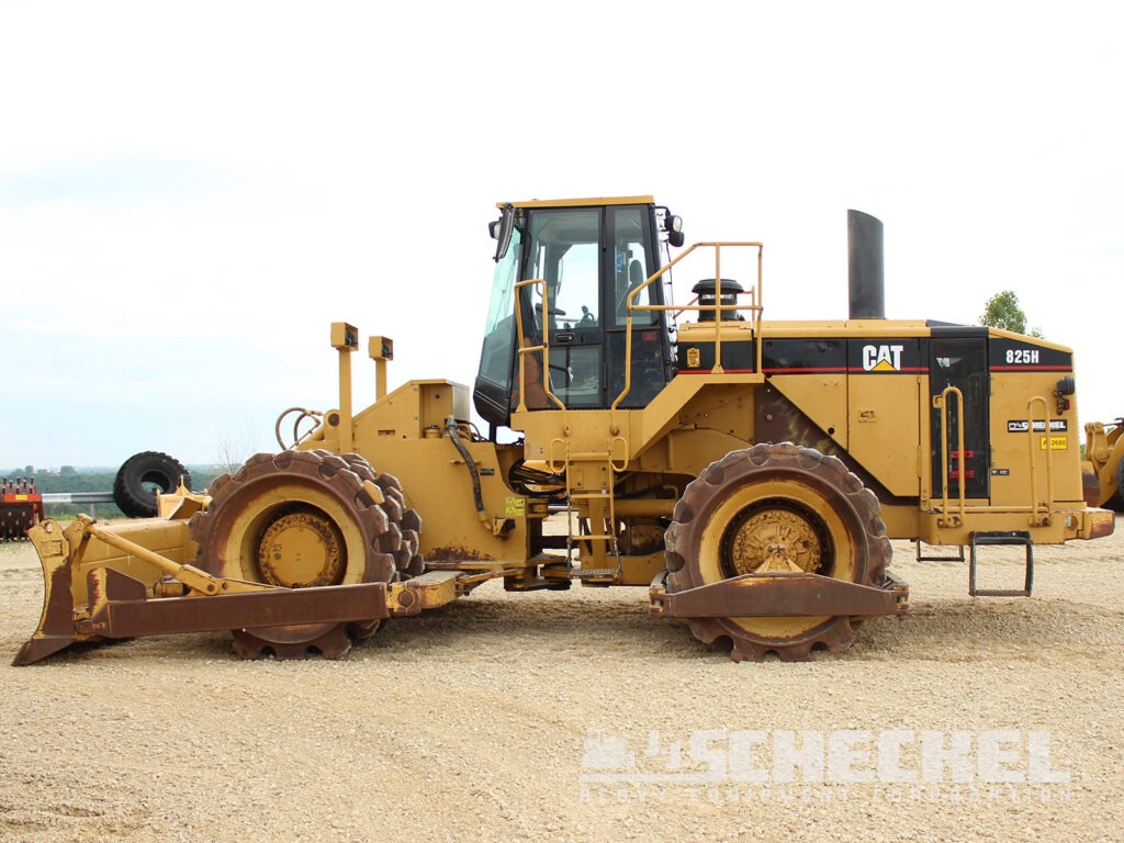 2005 Cat 825H Compactor, A02680 - J.J. Scheckel