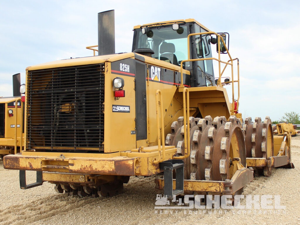 2005 Cat 825H Compactor, A02680 - J.J. Scheckel