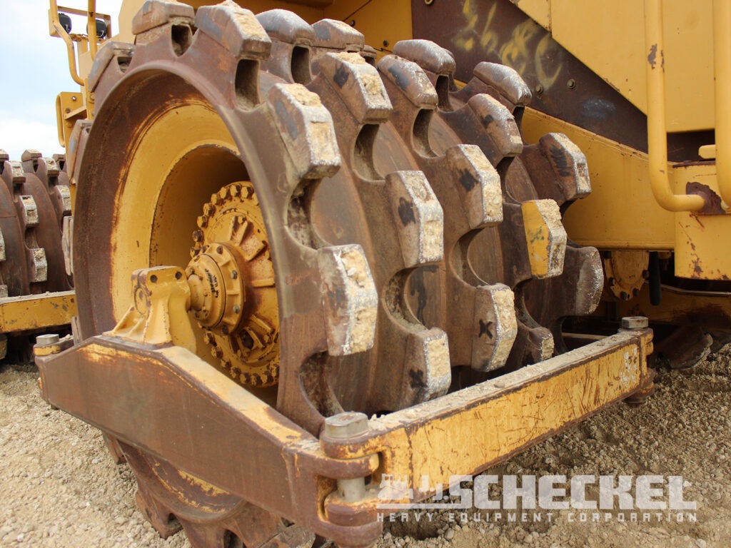 2005 Cat 825H Compactor, A02680 - J.J. Scheckel