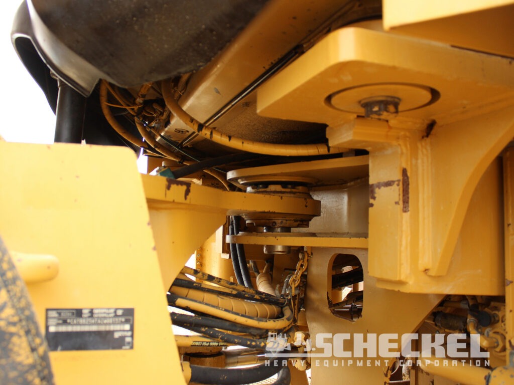 2005 Cat 825H Compactor, A02680 - J.J. Scheckel