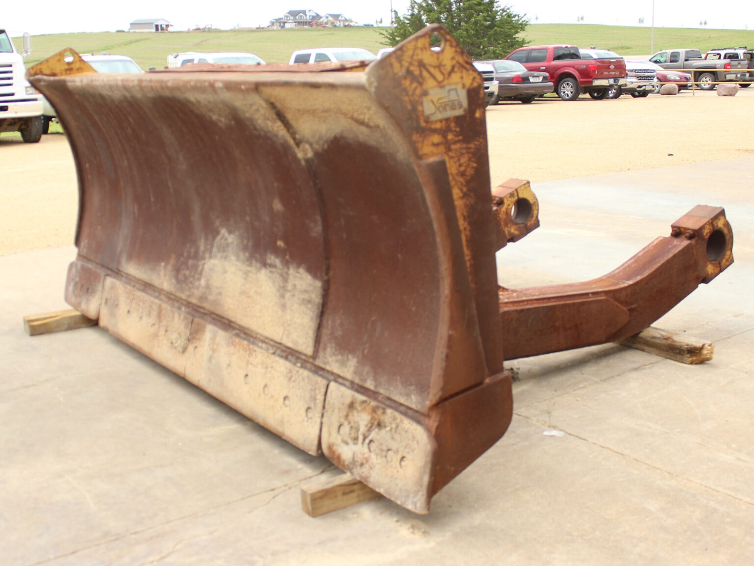 A02892 ~ Cat D10T Jones Push Cushion Blade - J.J. Scheckel