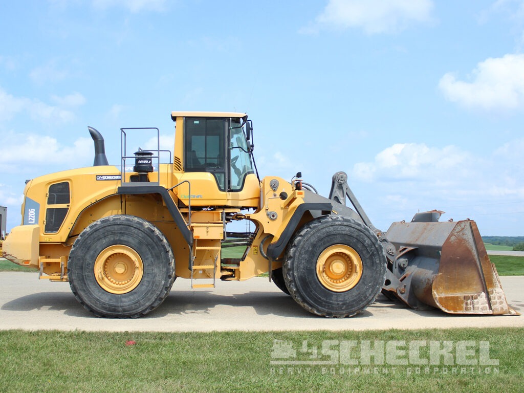 2011 Volvo L220G, Wheel Loader, A02936 - J.J. Scheckel