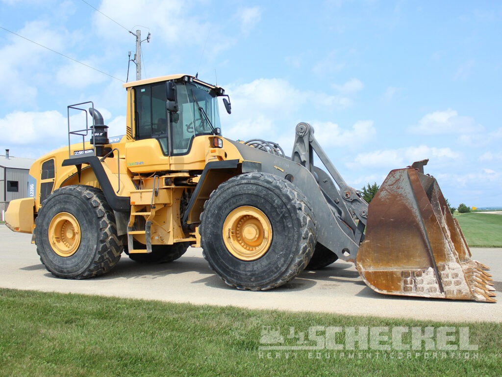 2011 Volvo L220G, Wheel Loader, A02936 - J.J. Scheckel