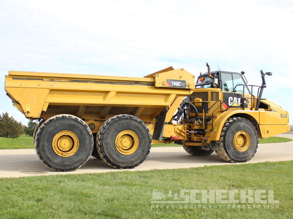 2015 Cat 740C, Haul Truck, A02948 - J.J. Scheckel