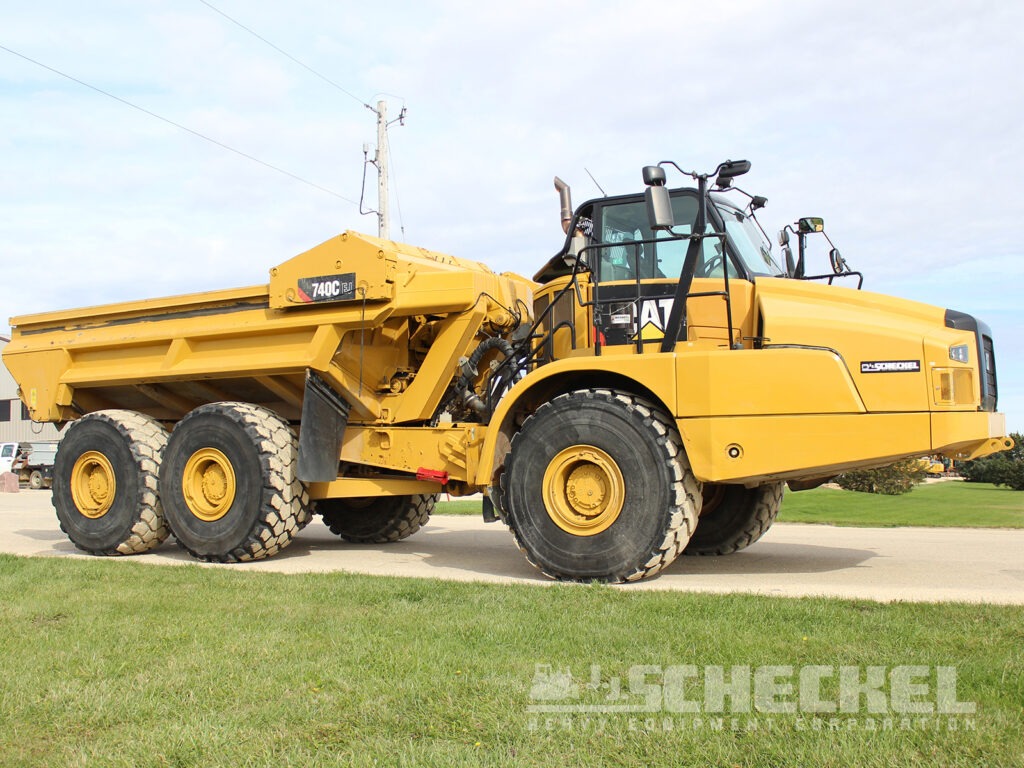 2015 Cat 740C, Haul Truck, A02948 - J.J. Scheckel