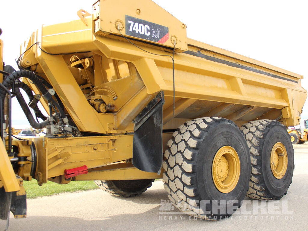 2015 Cat 740C, Haul Truck, A02948 - J.J. Scheckel