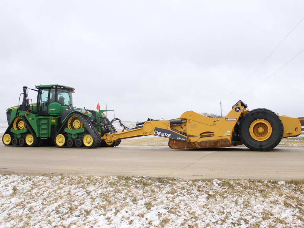 2017 John Deere 9520RX & Deere 2412DE Scraper Package - A03046 & A03048 ...