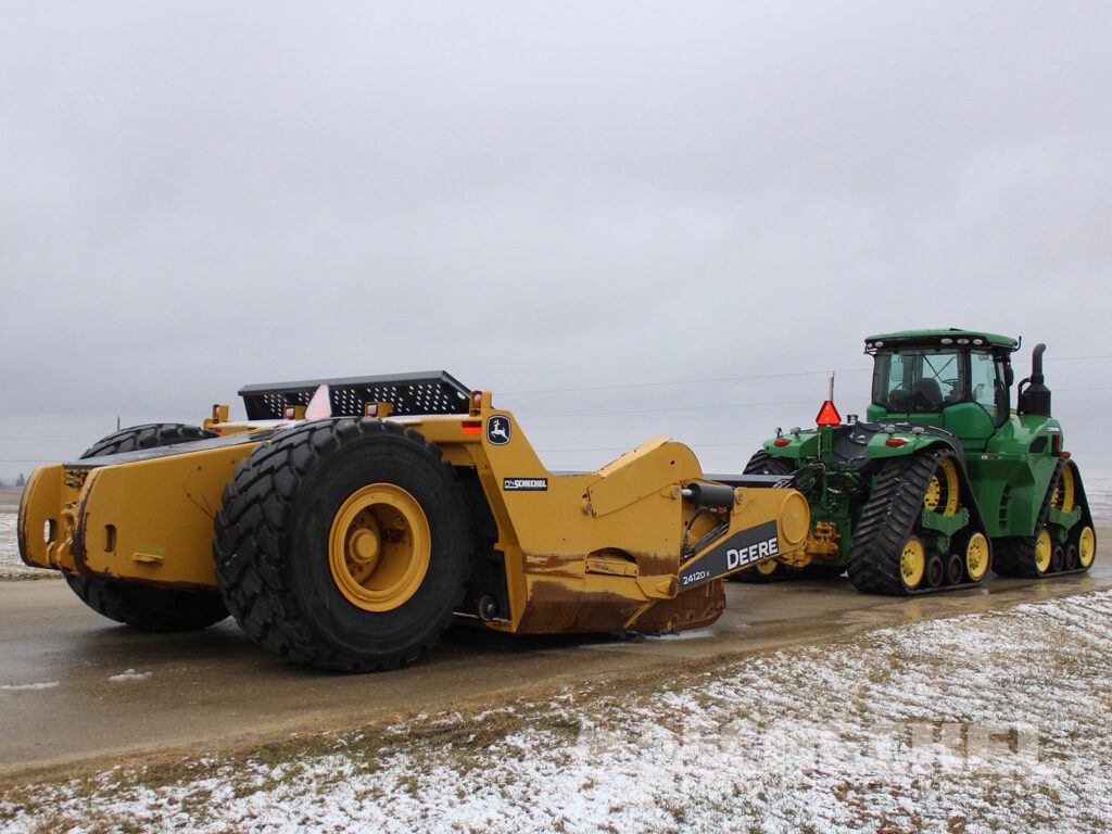 2017 John Deere 9520RX & Deere 2412DE Scraper Package - A03046 & A03048 ...