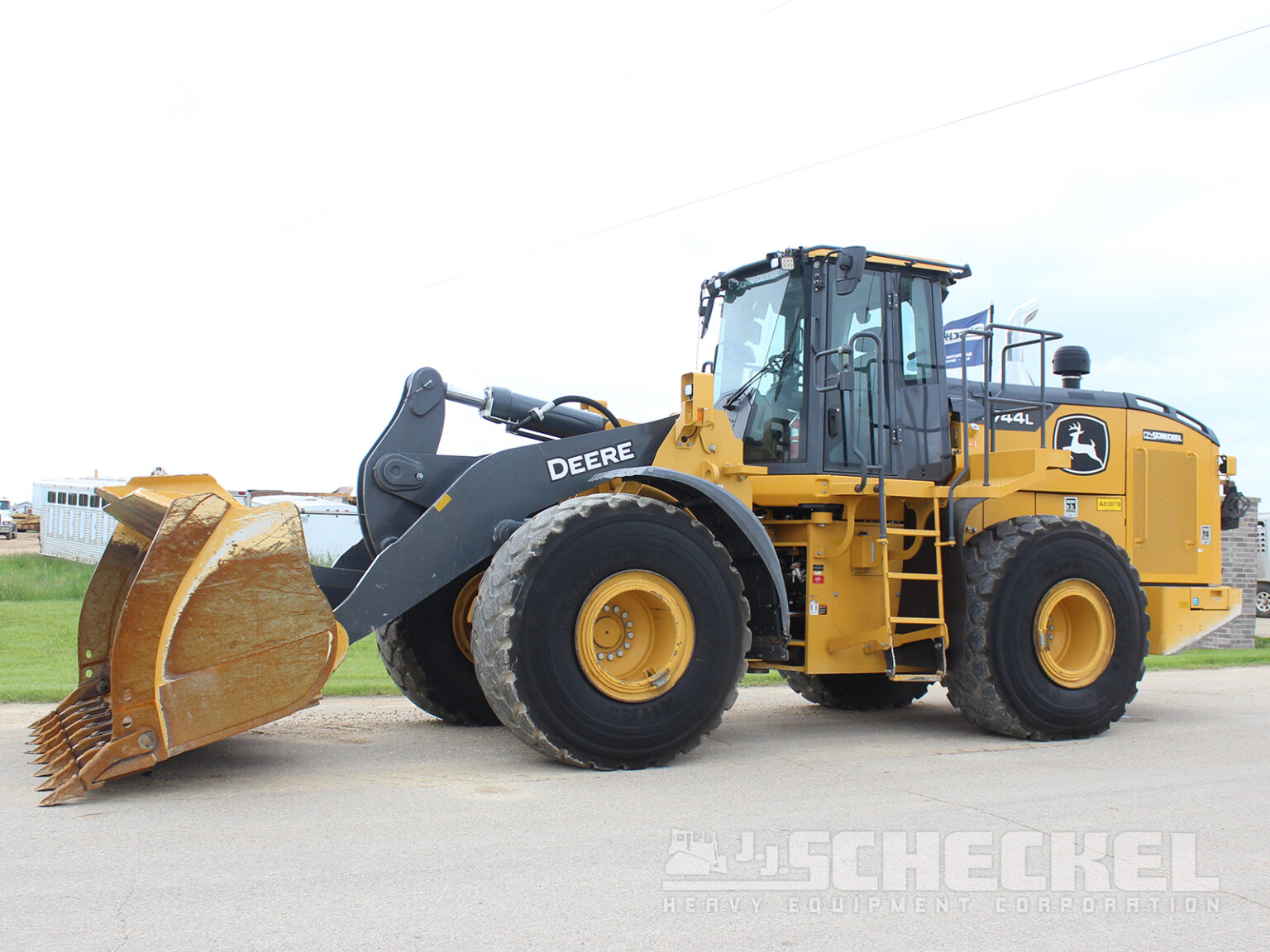 2020 Deere 744L, Wheel Loader, A03078 - J.J. Scheckel