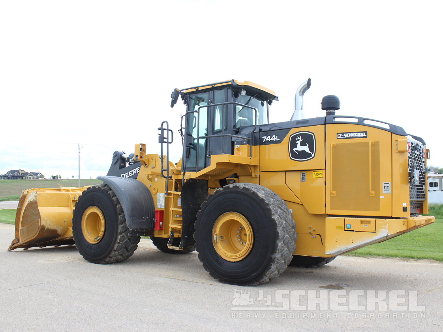 2020 Deere 744L, Wheel Loader, A03078 - J.J. Scheckel