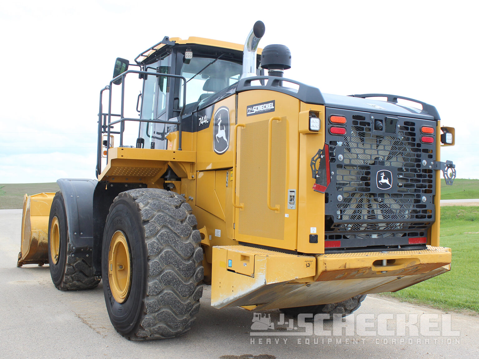 2020 Deere 744L, Wheel Loader, A03078 - J.J. Scheckel
