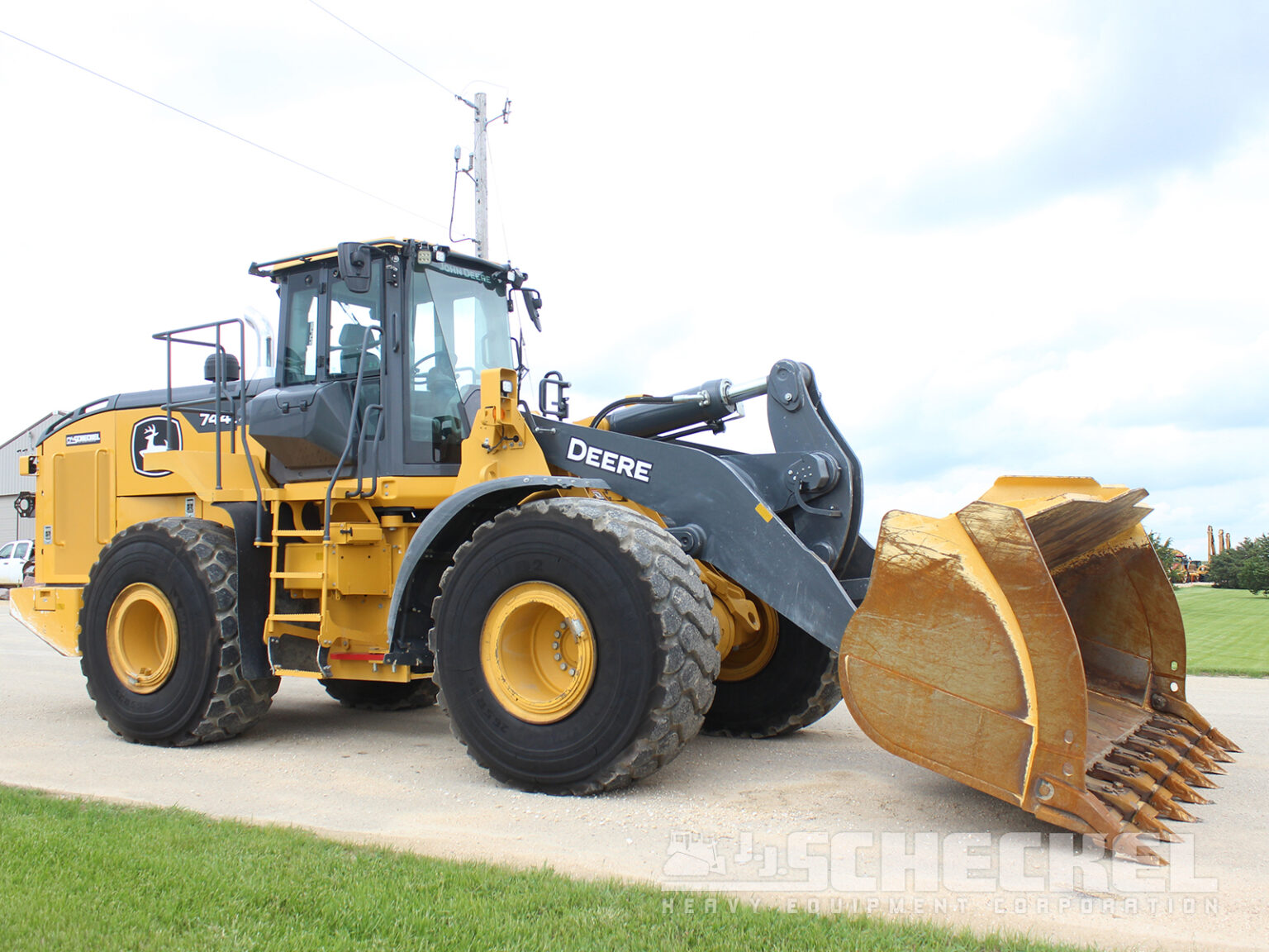 2020 Deere 744L, Wheel Loader, A03078 - J.J. Scheckel