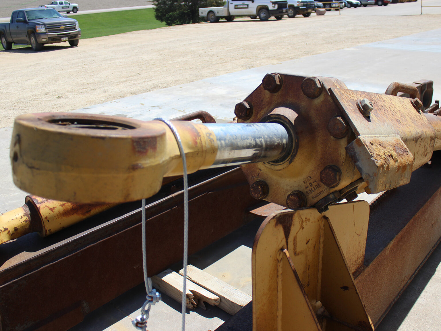 A03244, Cat D10T, Blade Arm Set w/ Single Tilt - J.J. Scheckel