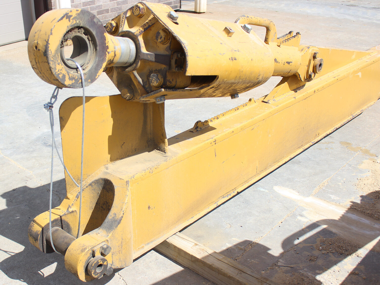 A03243, Cat D10T, Blade Arm Set w/ Dual Tilt - J.J. Scheckel