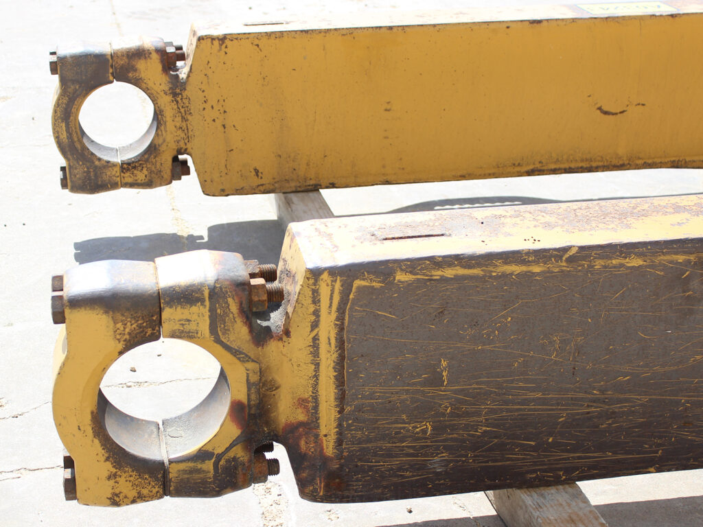 A03243, Cat D10T, Blade Arm Set w/ Dual Tilt - J.J. Scheckel