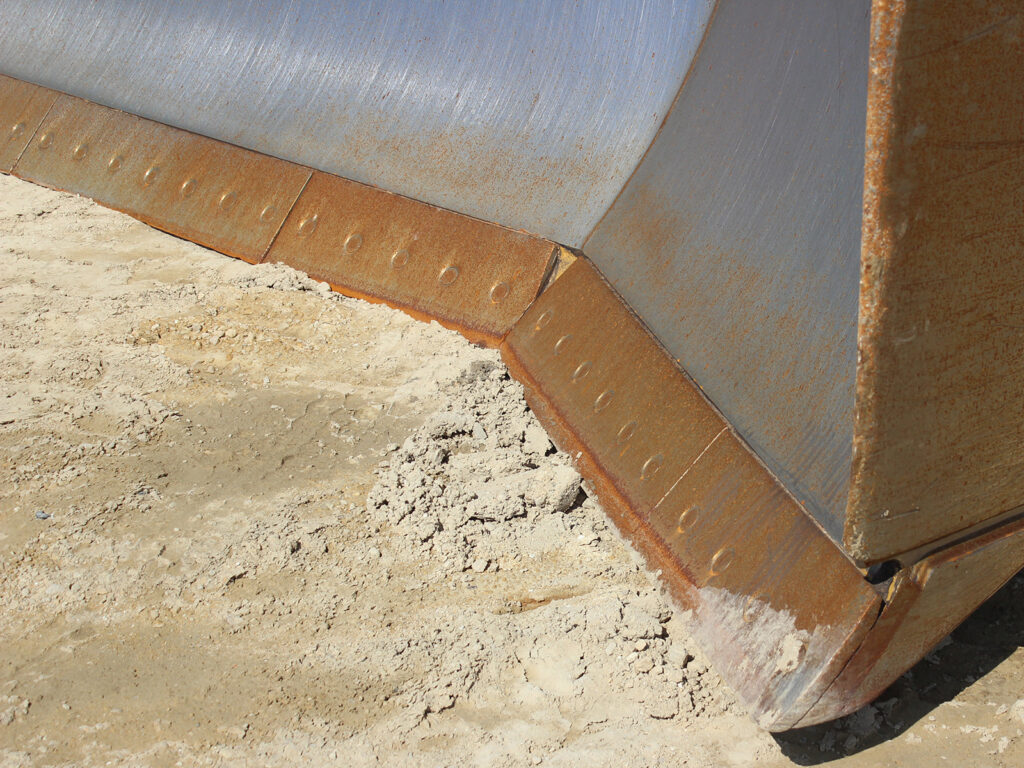 A03232, Cat D9T, 35 Yard, U Blade, Part # 510-7220 - J.J. Scheckel