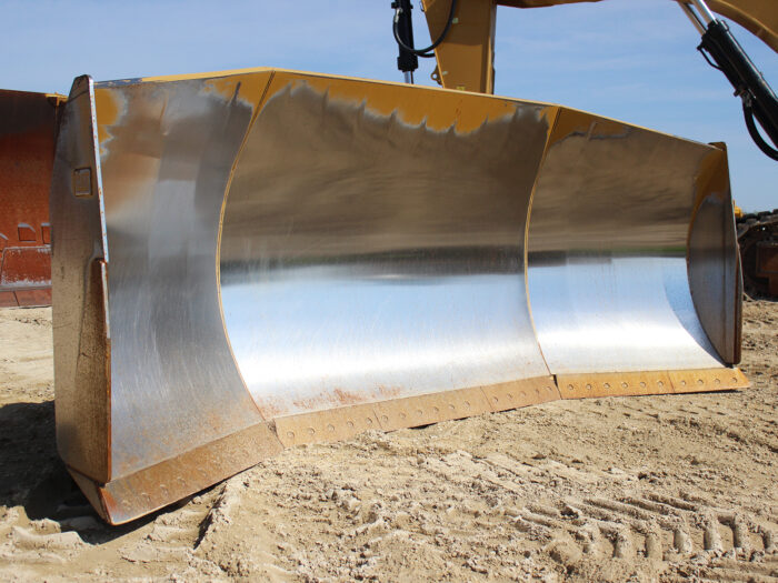 A03241, Cat D9T, 35 Yard, U Blade, Part # 510-7220 - J.J. Scheckel