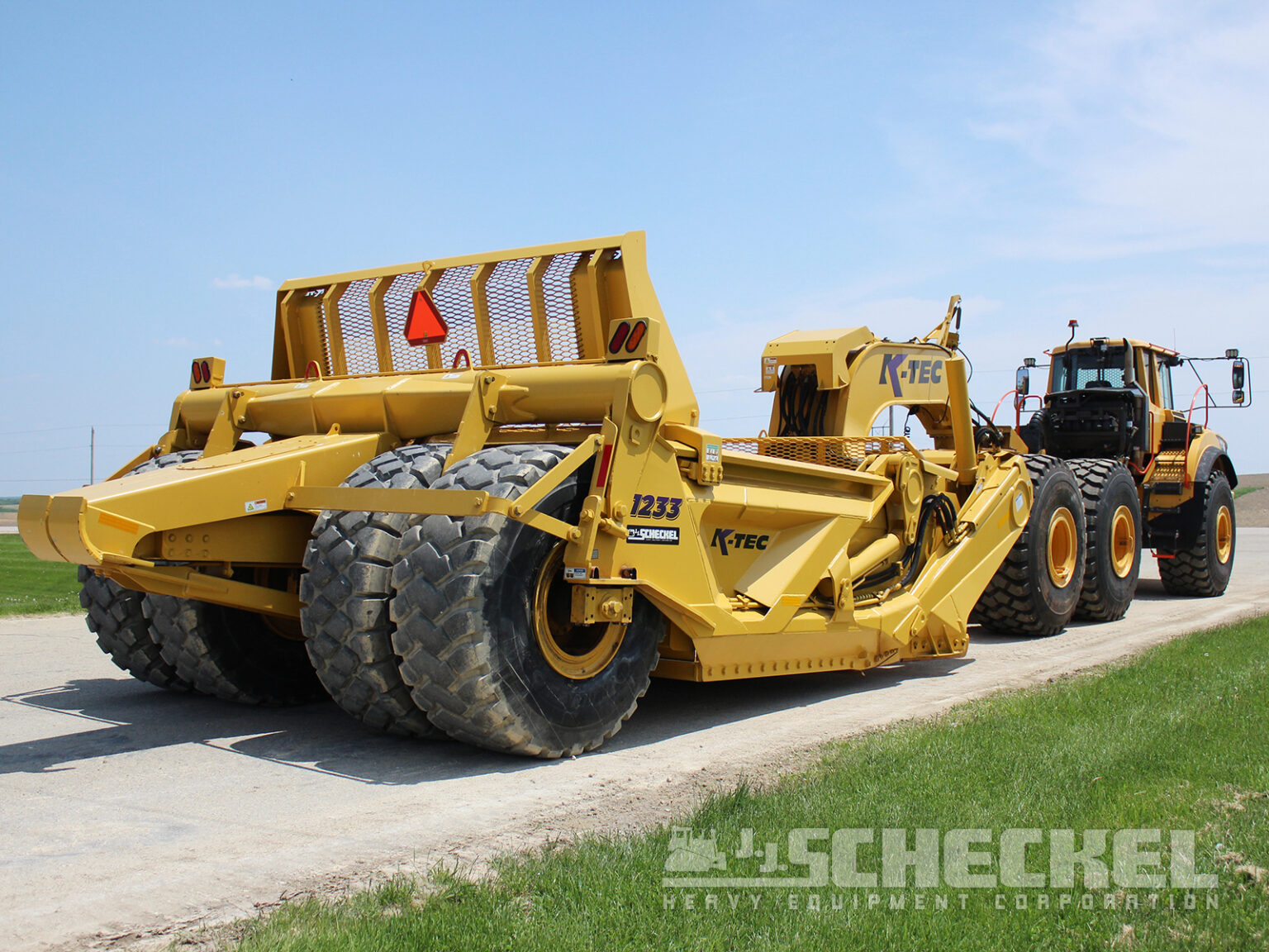2018 Volvo A45G & K-tec 1233 Scraper Package - A03235 & A03037 - J.J ...